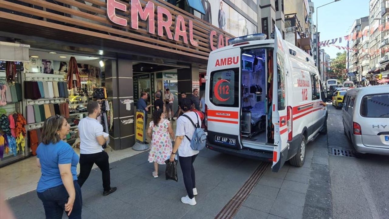 Emral Çarşısı’nda hareketli saatler: Ekipler olay yerinde - Zonguldak ...