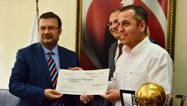 Emir Eren, ’çek’i verdi! - Zonguldak Pusula Son Dakika Haberleri