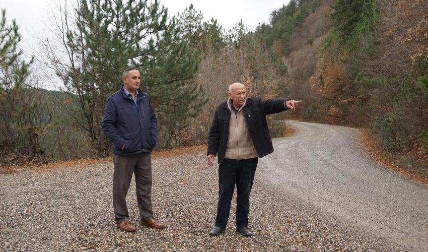 45 yıl sonra acı gerçekle yüzleşti: Babasının kaza yaparak öldüğü yere ...
