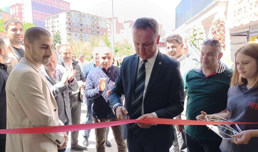 Dr. Ömer Selim Alan Safran Kafe’nin açılışını yaptı - Zonguldak Pusula ...