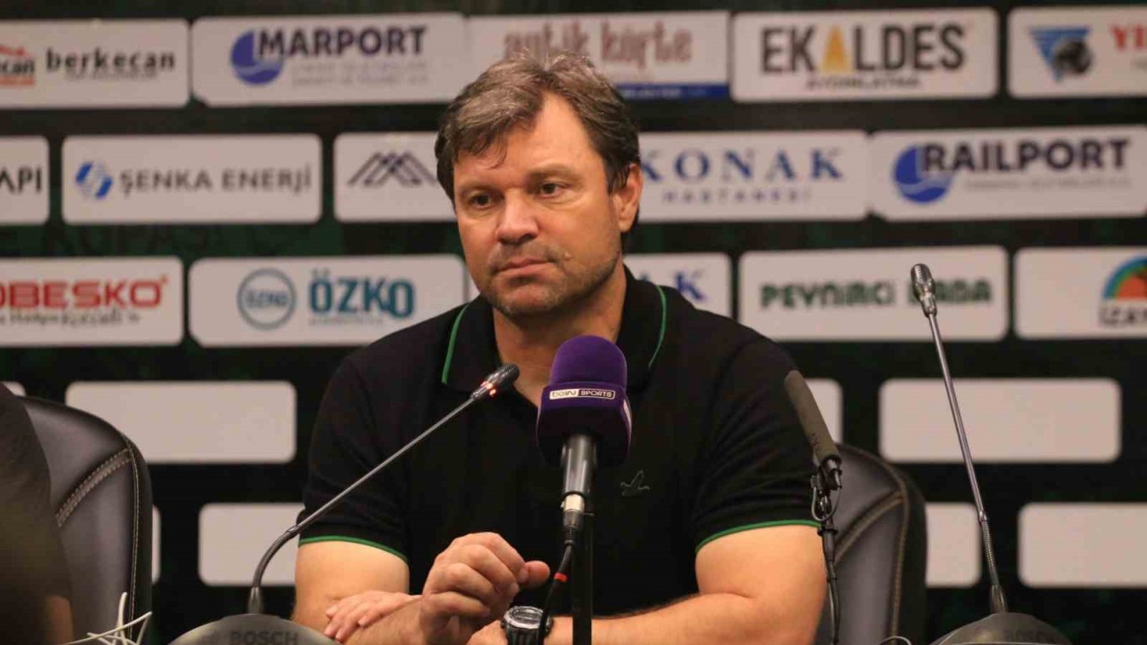 Ertuğrul Sağlam, teknik adamlık kariyerinde bir ilke imza attı ...