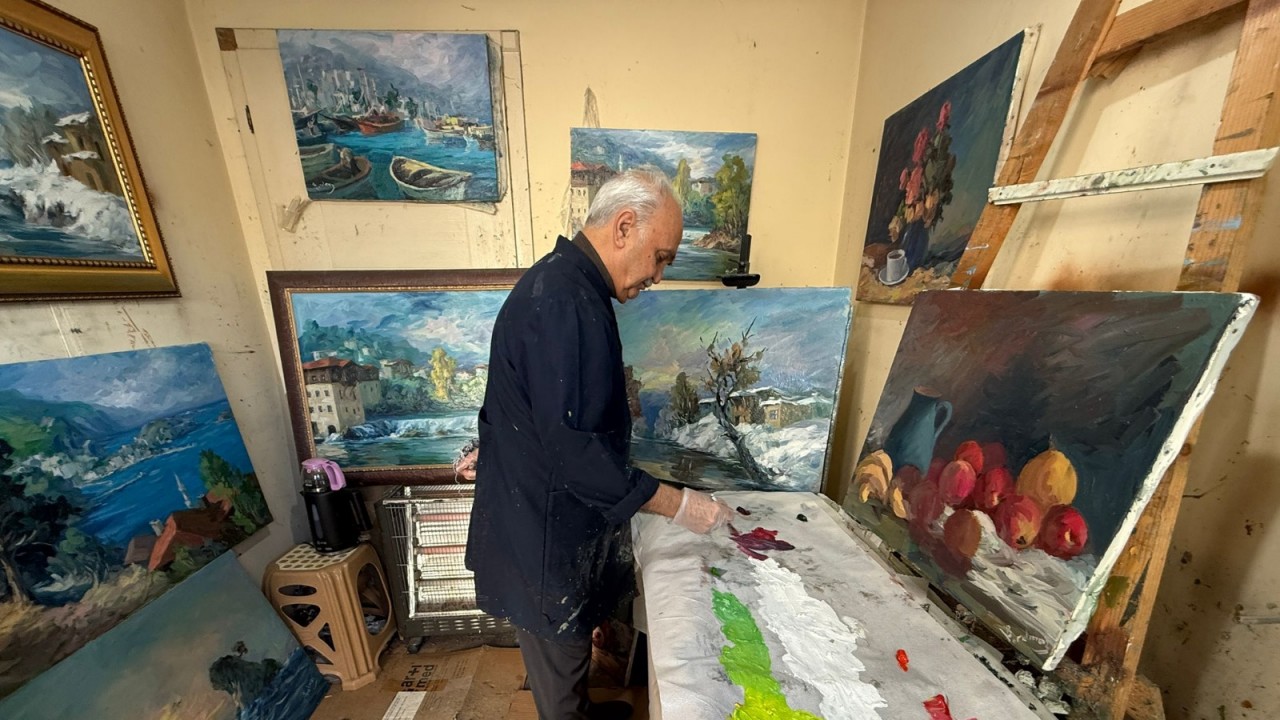 Uzman doktor, 52 yıldır yağlı boya resim yapıyor - Zonguldak Pusula Son ...